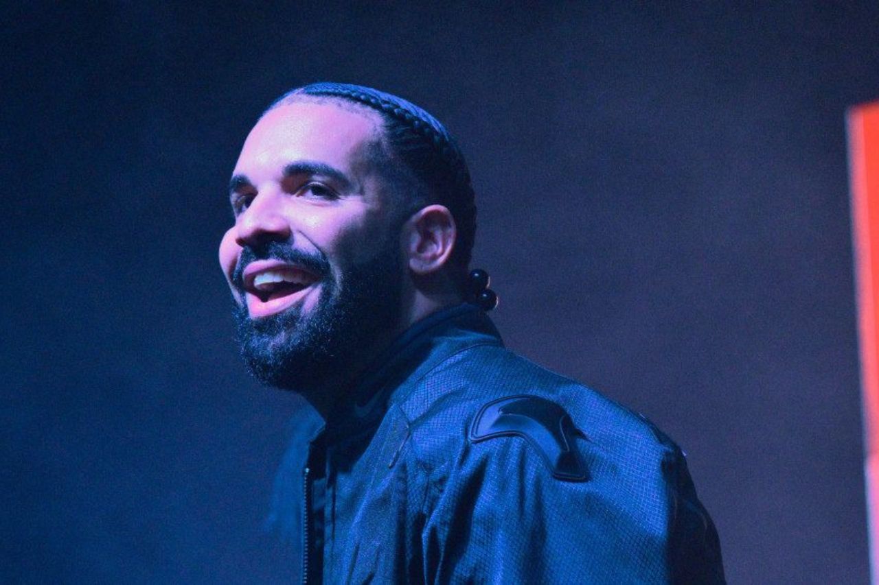 Drake Surprises Fans with New Tracks Featuring 21 Savage, Latto, and ...